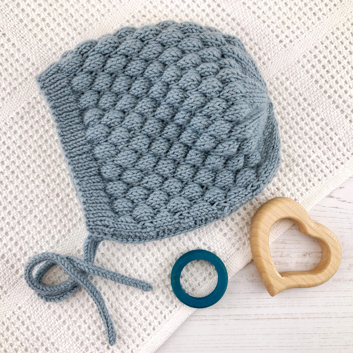 Baby Bonnet Knitting Pattern - BUBBLE BONNET – Lovefibres