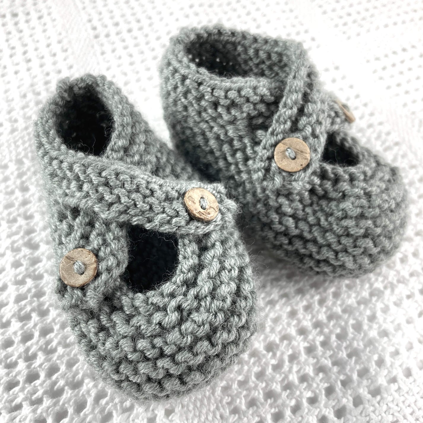 Baby Booties Knitting Pattern - BROOKE – Lovefibres